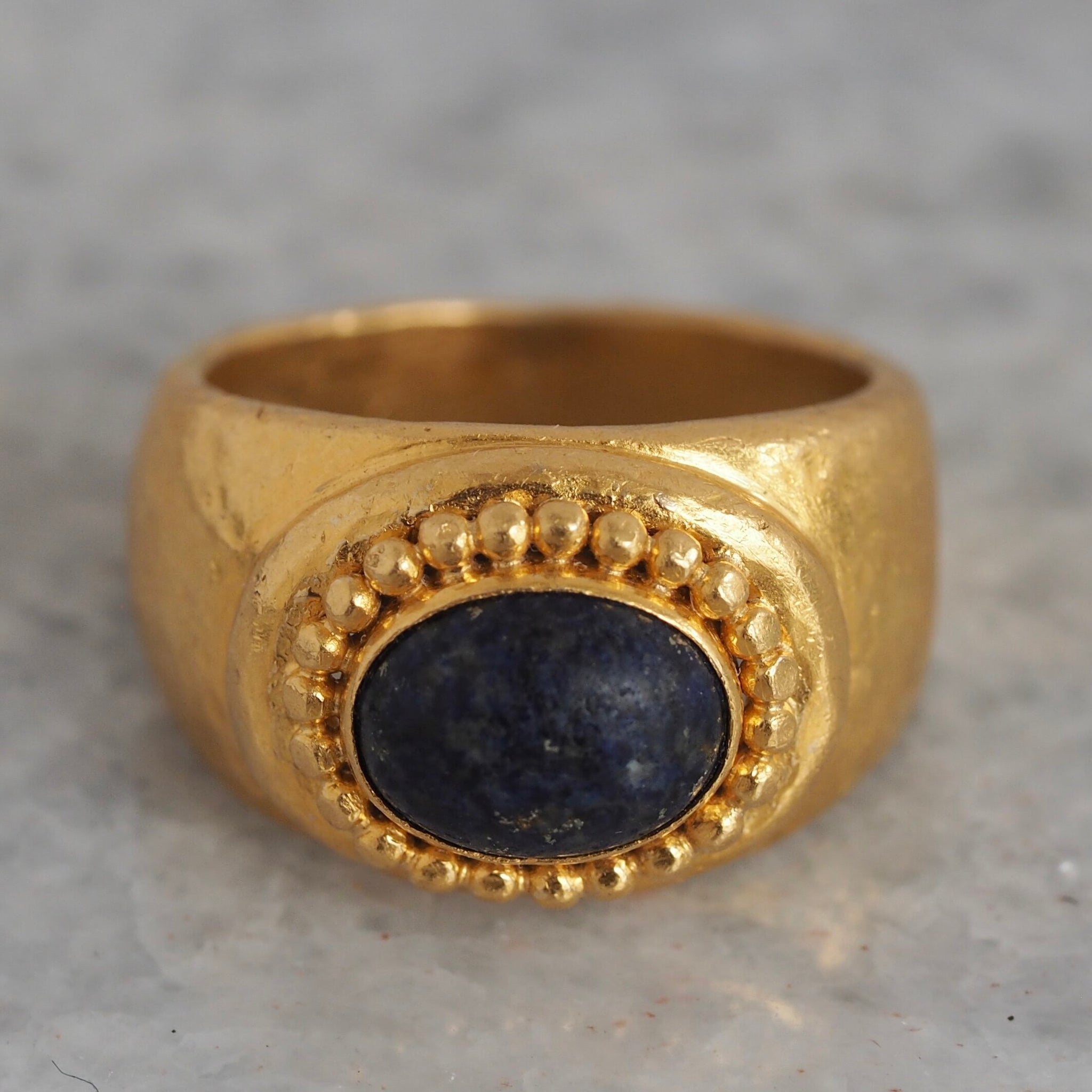 Vintage Greek 22k Gold Lapis Ancient Style Ring