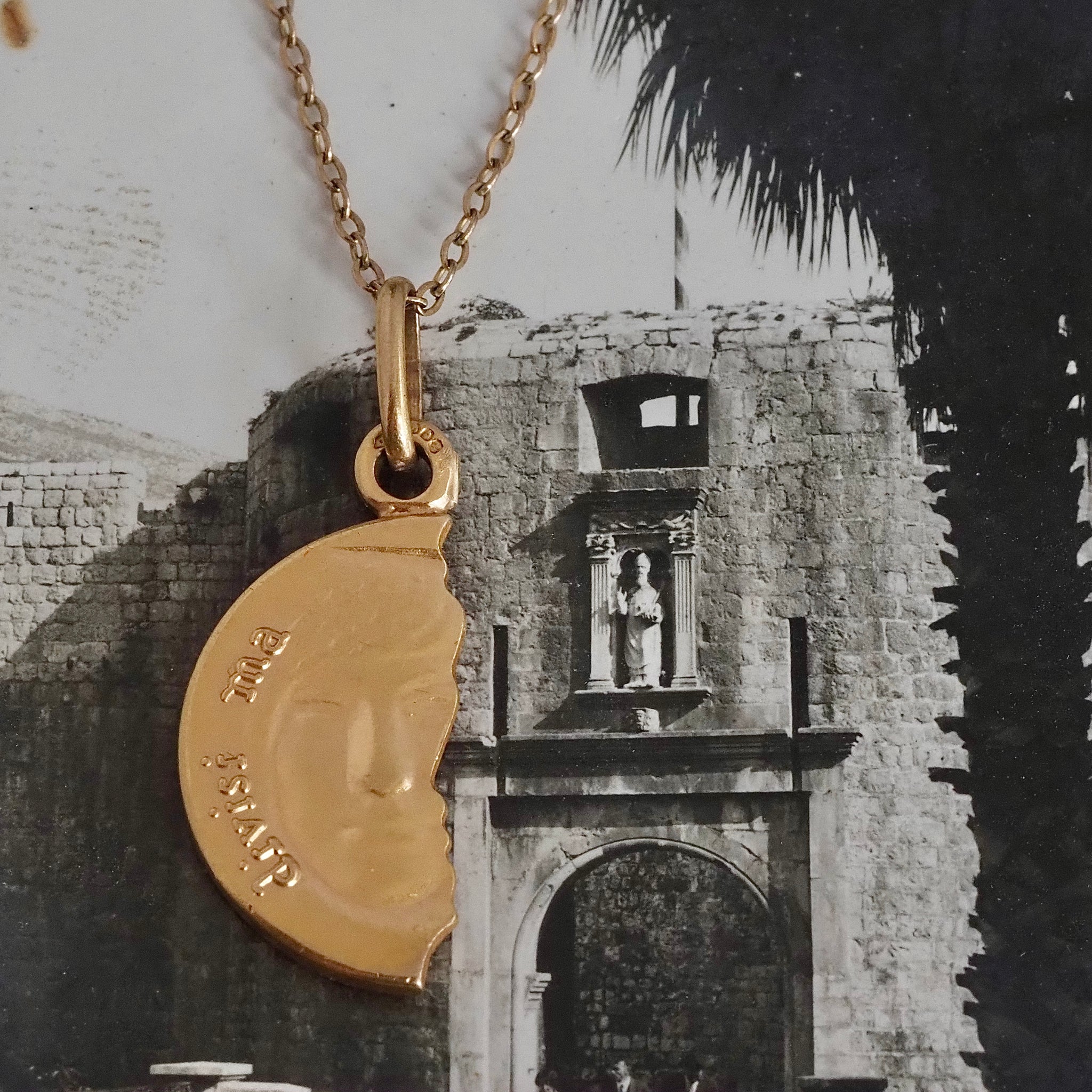 Vintage Italian Love Token 9k Gold Pendant "Divisi Ma [Sempre Uniti]"