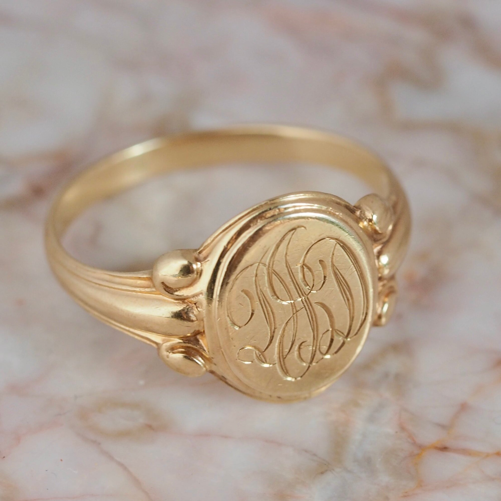 Antique 10k Signet Ring